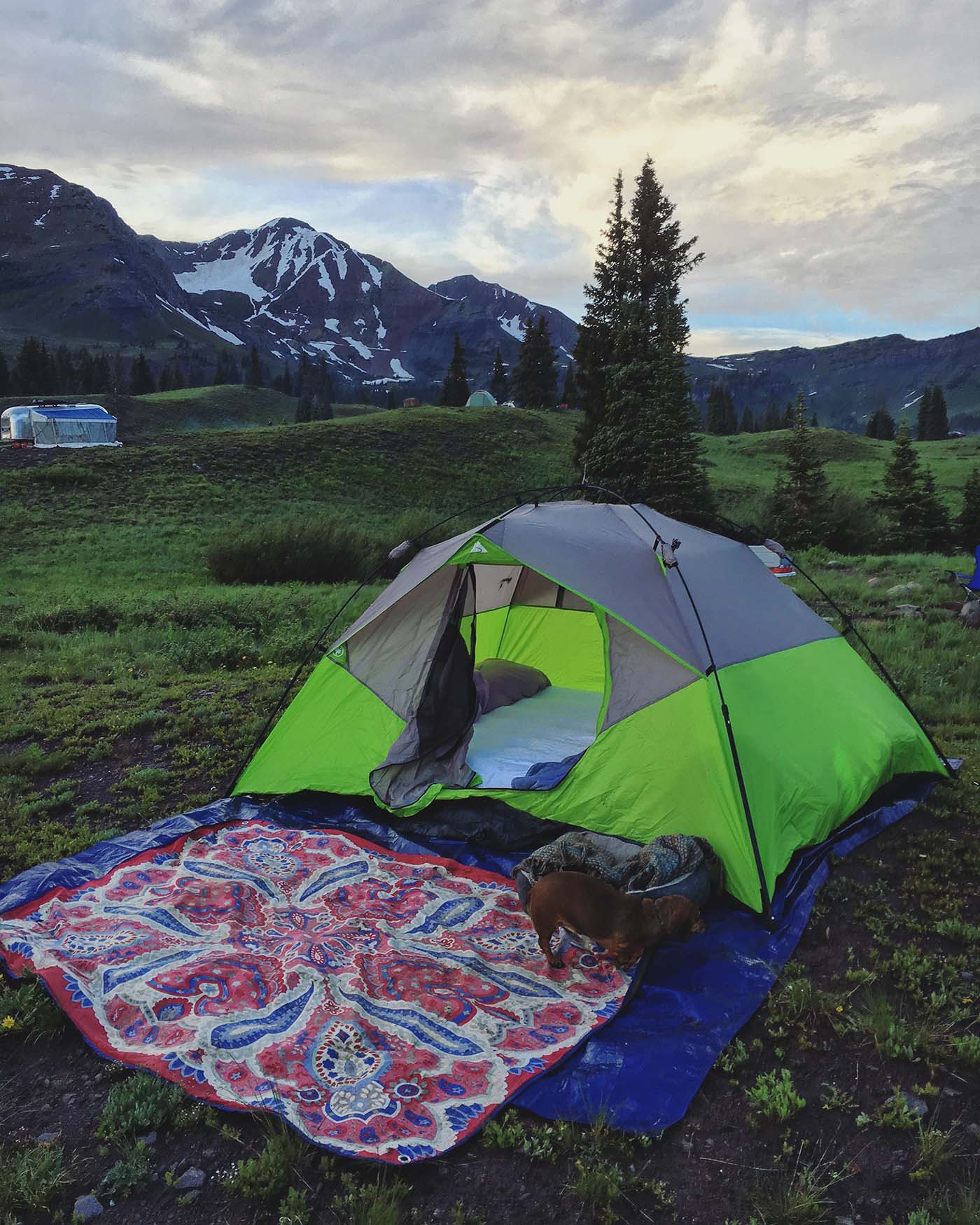 Luxury Backpacking Essentials | semashow.com